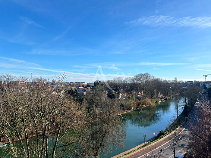 Appartement à louer - Joinville-le-Pont, Centre-ville - 2 pièces - 1 chambre