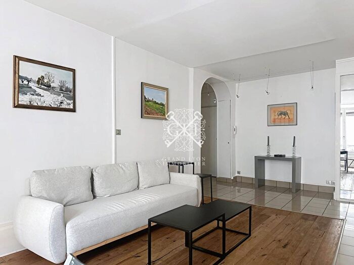 Appartement à louer - Lyon ème arrondissement - 3 pièces - 2 chambres