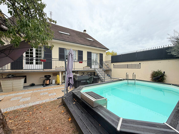 Maison 7 pièces à Pontault-Combault, Mairie, Rouxel, à vendre