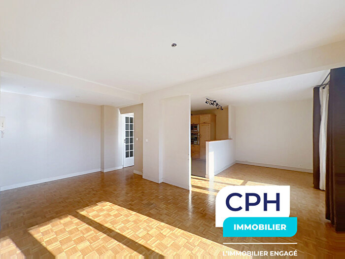 Courbevoie, Marceau République : Appartement 5 pièces à vendre