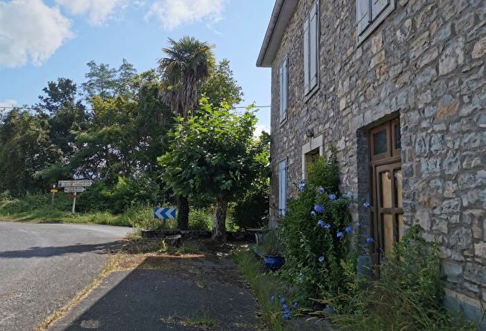 Maison à vendre - Larribar-Sorhapuru - 9 pièces - 5 chambres