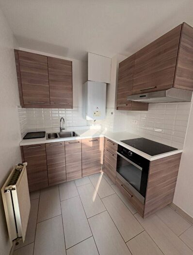 Appartement à louer - Sud Est, Hagondange - 2 pièces - 1 chambre
