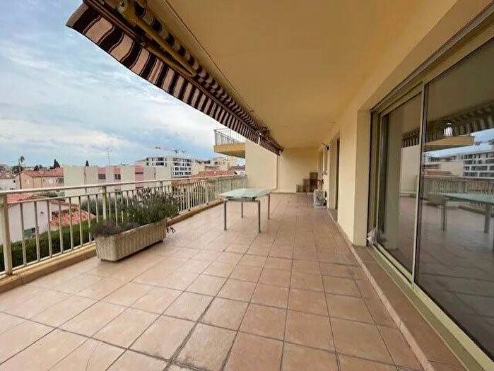 Appartement à louer - Le Lac, Saint-Laurent-du-Var - 2 pièces - 1 chambre