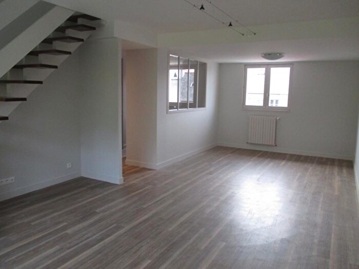 Appartement à louer - Lannion, Rive Gauche, Loguivy-lès-Lannion - 4 pièces - 3 chambres