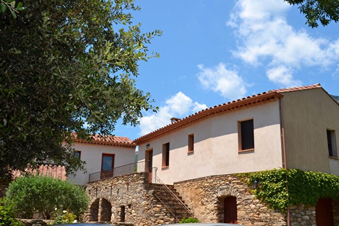 Maison à vendre - Colombières-sur-Orb - 7 pièces - 2 chambres