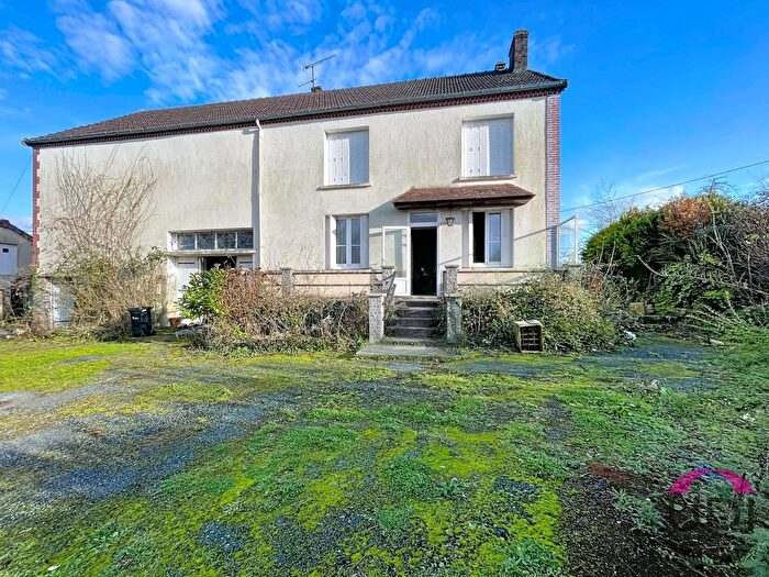 Maison à vendre - Bonnat - 6 pièces - 4 chambres