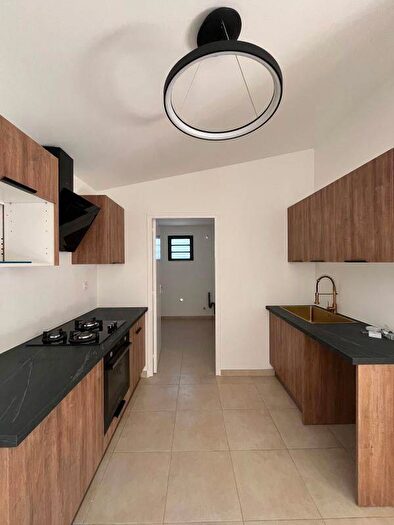 Saint-Pierre : Maison 4 pièces à louer