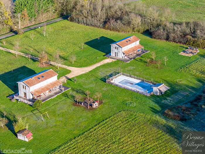 Maison à vendre - Saint-Étienne-de-Villeréal - 10 pièces - 8 chambres