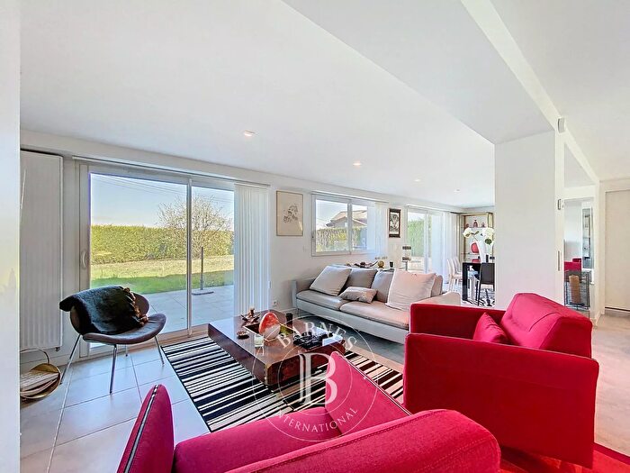 Maison à vendre - Publier - 6 pièces - 3 chambres