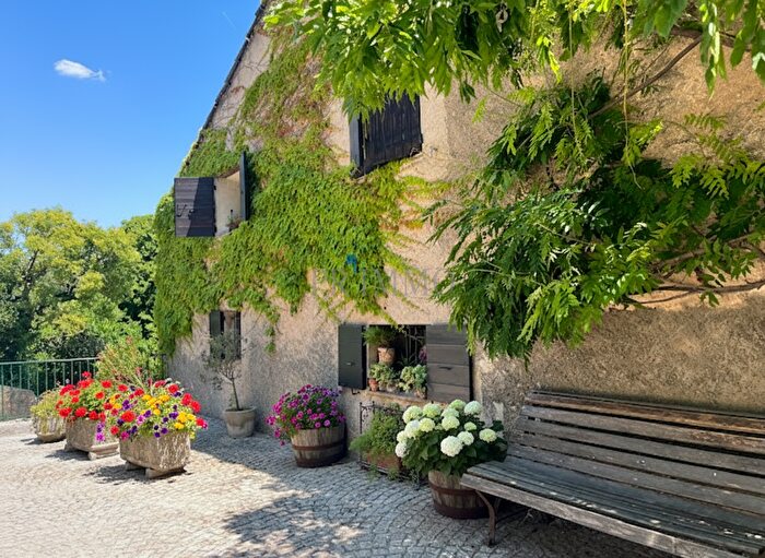 Maison à vendre - Tourtour - 5 pièces - 3 chambres
