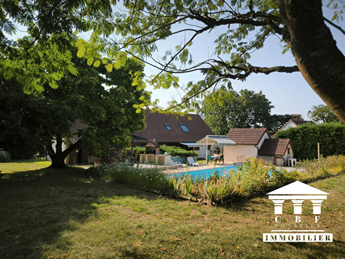 Maison à vendre - LAbergement-Sainte-Colombe - 9 pièces - 5 chambres