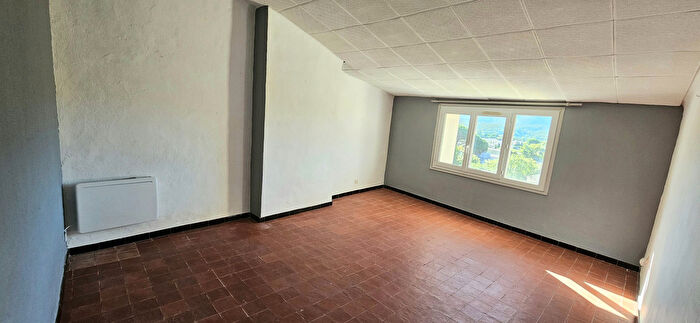 Appartement à louer - Pignans - 3 pièces - 2 chambres