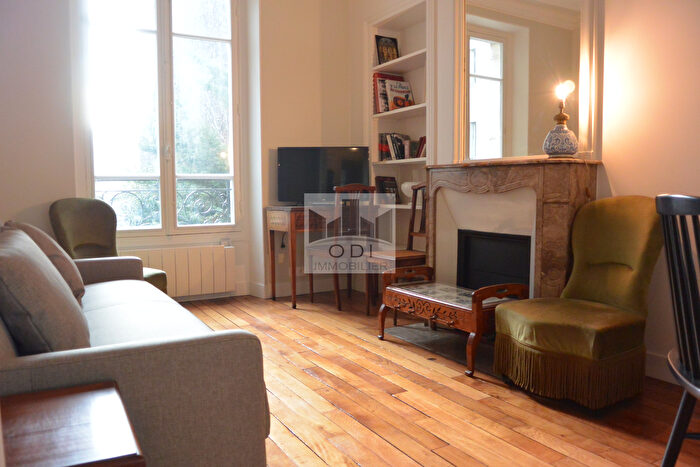 Appartement à louer - Paris e , Porte de Saint-Cloud, Auteuil-Sud - 2 pièces - 1 chambre