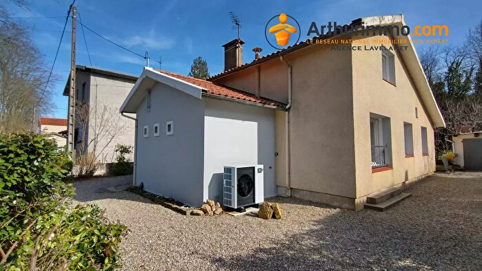 Maison à louer - Sainte-Colombe-sur-lHers - 5 pièces - 4 chambres