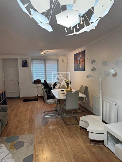 Maison à vendre - Tourcoing - 6 pièces - 4 chambres