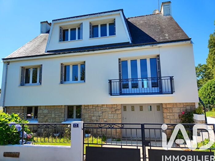 Maison à vendre - Guémené-sur-Scorff - 7 pièces - 5 chambres