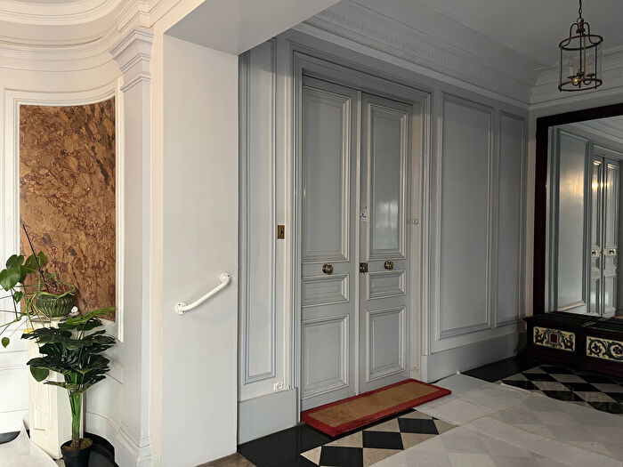 Paris 17ème, Courcelles, Wagram - Appartement 1 pièce à vendre
