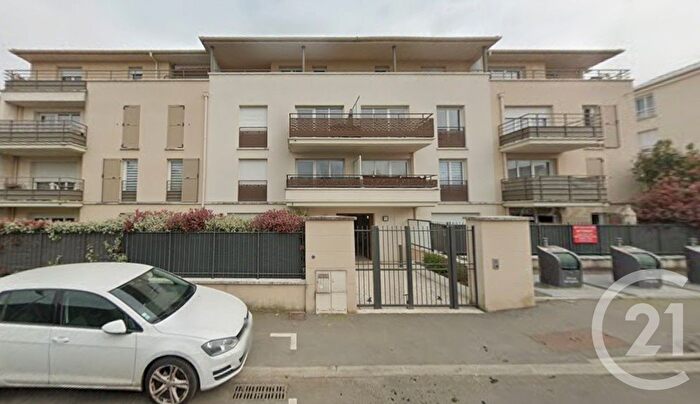 Appartement à louer - Brie-Comte-Robert, Centre-ville - 1 pièce