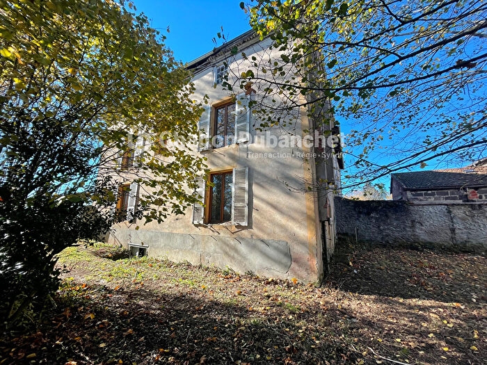 Maison à vendre - Saint-Symphorien-de-Lay - 8 pièces - 4 chambres