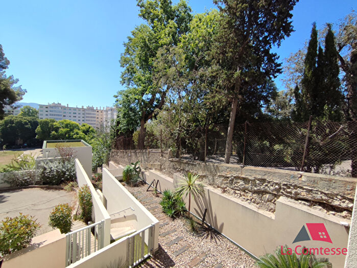 Appartement à louer - Marseille e , Perier - 3 pièces - 2 chambres