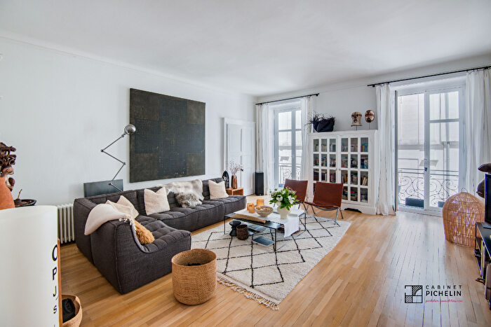 Appartement à louer - Nantes, Centre-ville - 4 pièces - 2 chambres