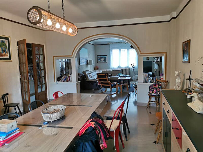 Maison à vendre - Le Creusot, Sud Est - 6 pièces - 4 chambres