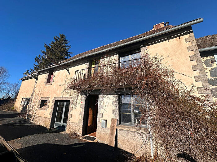 Maison à vendre - Prades-dAubrac - 4 pièces - 2 chambres