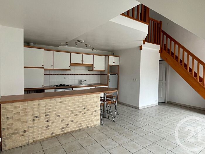 Brie-Comte-Robert, Leclerc, Verdun : Appartement 2 pièces à louer