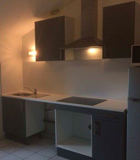 Boujan-sur-Libron : Appartement 3 pièces à louer