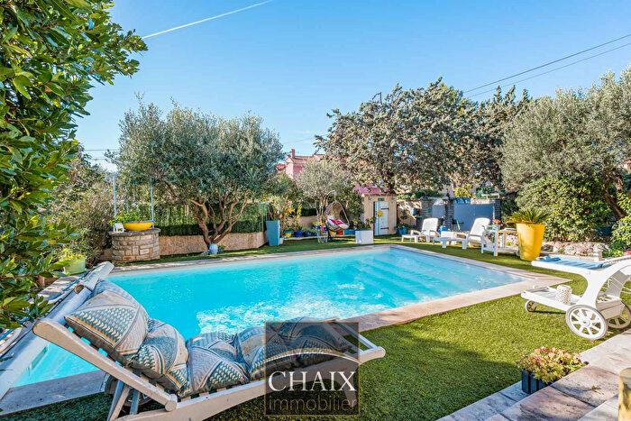 Maison 7 pièces à Roquefort-la-Bédoule, à vendre