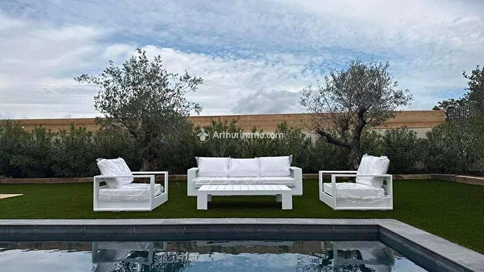 Grande Couronne, Cassis : Maison 5 pièces à louer