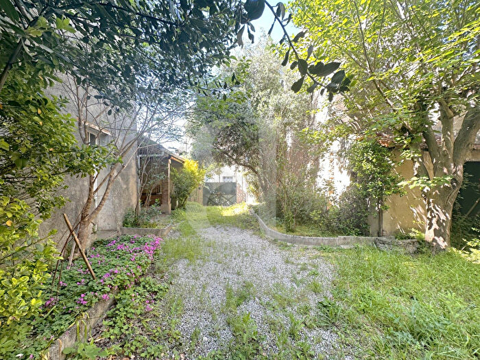 Maison à vendre - Le Thor - 14 pièces