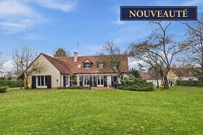 Maison à vendre - Ruaudin - 9 pièces - 5 chambres