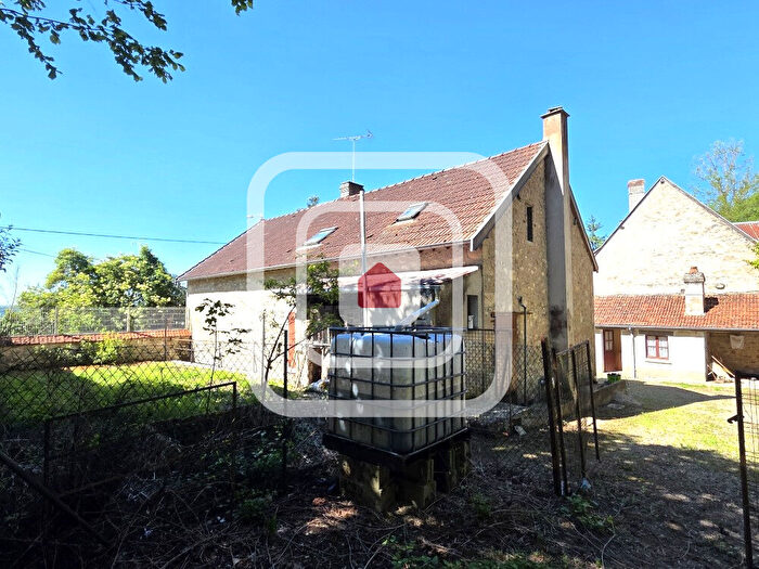 Bourg-et-Comin - Maison 6 pièces à vendre