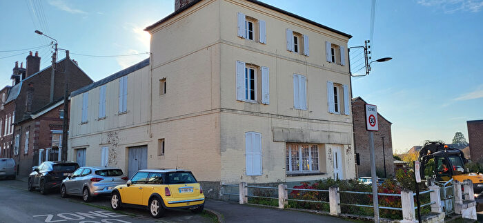 Maison à vendre - Abbeville, Centre-ville - 12 pièces - 7 chambres