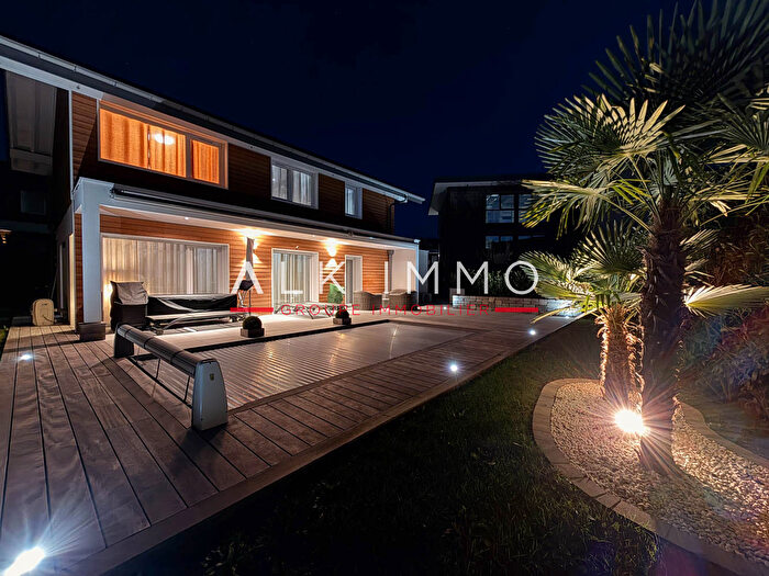 Maison à vendre - Saint-Martin-Bellevue - 4 pièces - 3 chambres