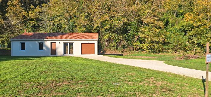 Maison 4 pièces à louer à Saint-Capraise-de-Lalinde