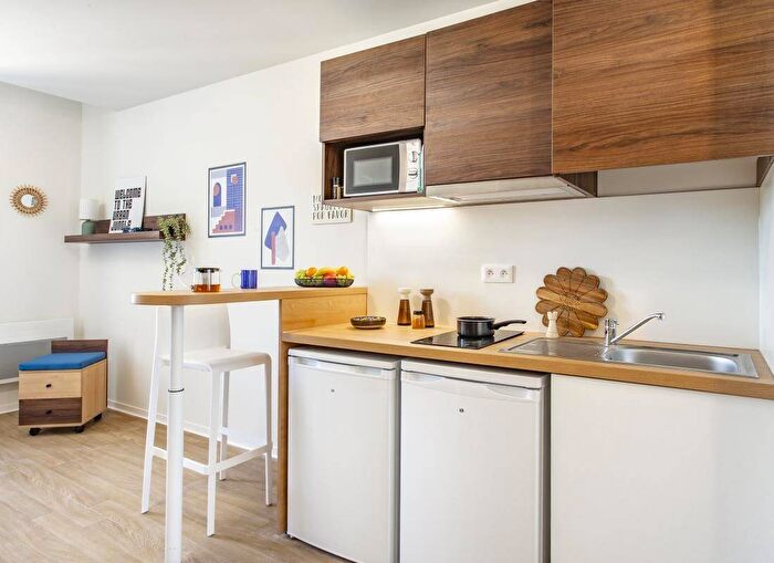 Appartement à louer - Village-Haut de Penoy-Les Cheminots, Vand uvre-lès-Nancy - 3 pièces - 2 chambres