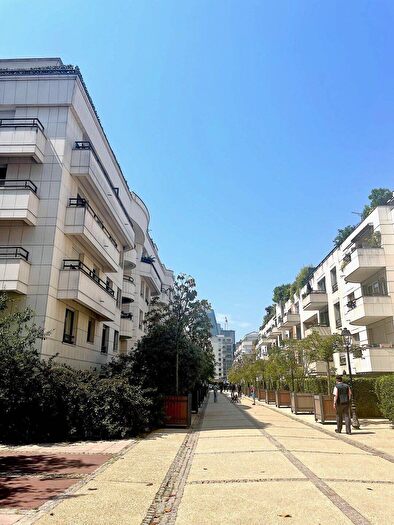 Hôtel de Ville, Courbevoie : Appartement 1 pièce à louer
