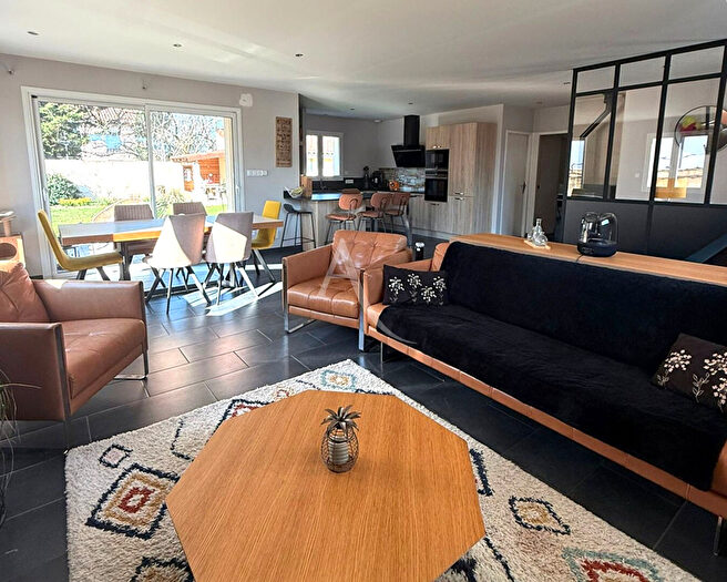 Maison à vendre - Mâcon, Héritan, Neuf Clés - 4 pièces - 3 chambres