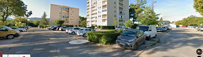 Appartement à louer - Pin Vert, Aubagne - 2 pièces - 1 chambre