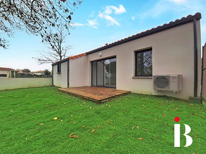 Maison à vendre - Pont-Saint-Martin - 3 pièces - 2 chambres