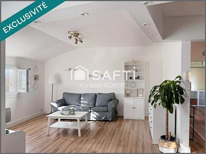 Villefontaine, Le Mas de la Raz : Appartement 3 pièces à vendre