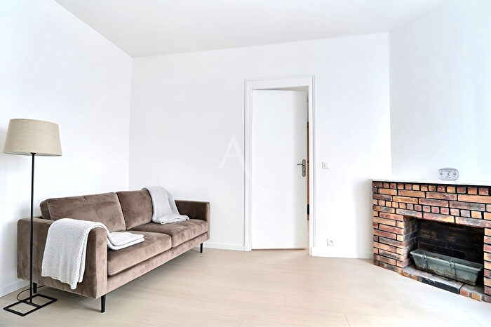 Appartement 2 pièces à Pantin, Quatre Chemins Nord, à vendre