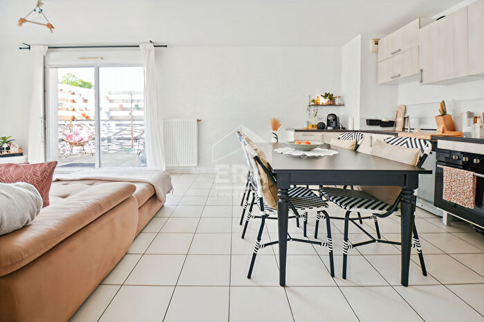 Appartement 3 pièces à Villeurbanne, Grand Clément, à vendre