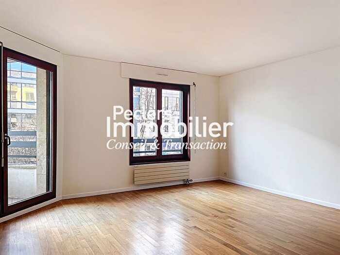 Appartement à louer - Rueil-Malmaison, Rueil sur Seine - 4 pièces - 3 chambres