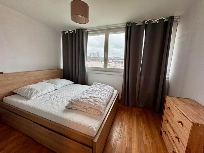 Appartement à louer - Viroflay, Louvre, Gare - 2 pièces - 1 chambre