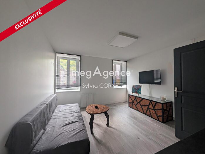 Maison 6 pièces à Tenay, à vendre