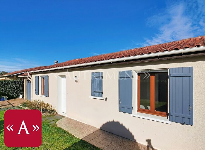 Maison à vendre - Saint-Sulpice-la-Pointe - 4 pièces - 3 chambres