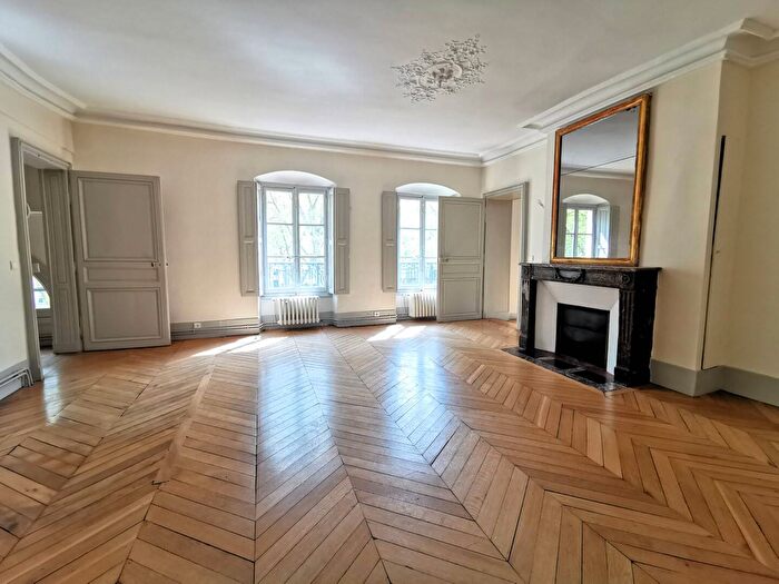 Appartement à louer - Versailles - 7 pièces - 5 chambres